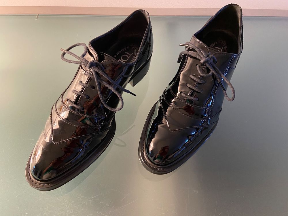 TOD's Lackleder Schnürer Damen (Gebraucht) in Zürich für CHF 40 – mit ...
