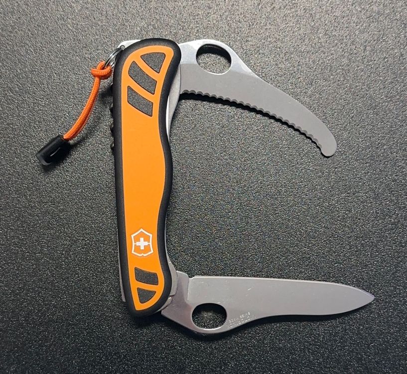 VICTORINOX HUNTER XT GRIP (Neu und originalverpackt) in Zürich für CHF ...