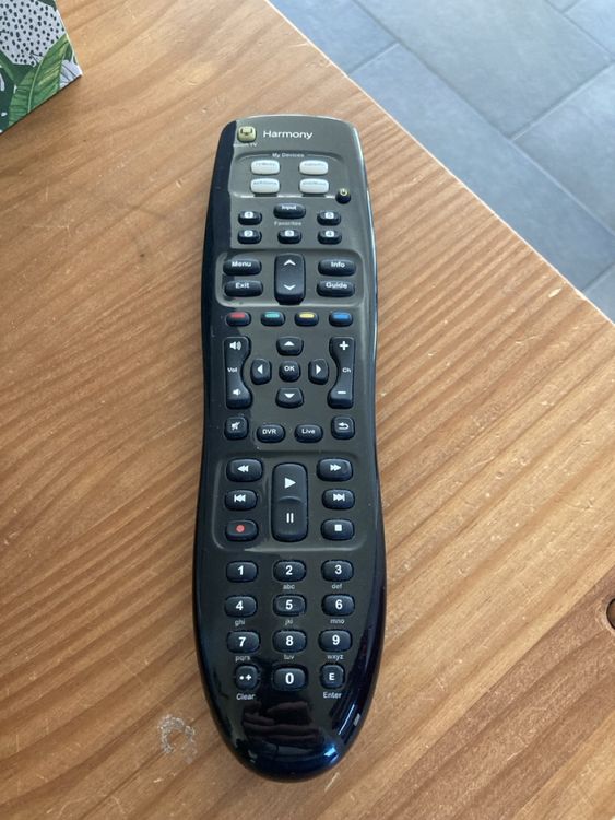 Télécommande Logitech Harmony 300 (Gebraucht) in Attalens für CHF 20 ...