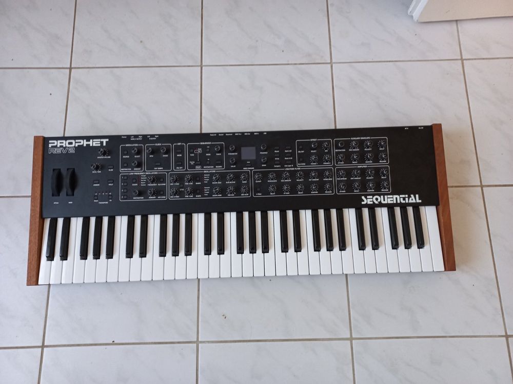 Sequential Prophet Rev 2 16 Voice (Gebraucht) in für CHF 1580 – mit ...