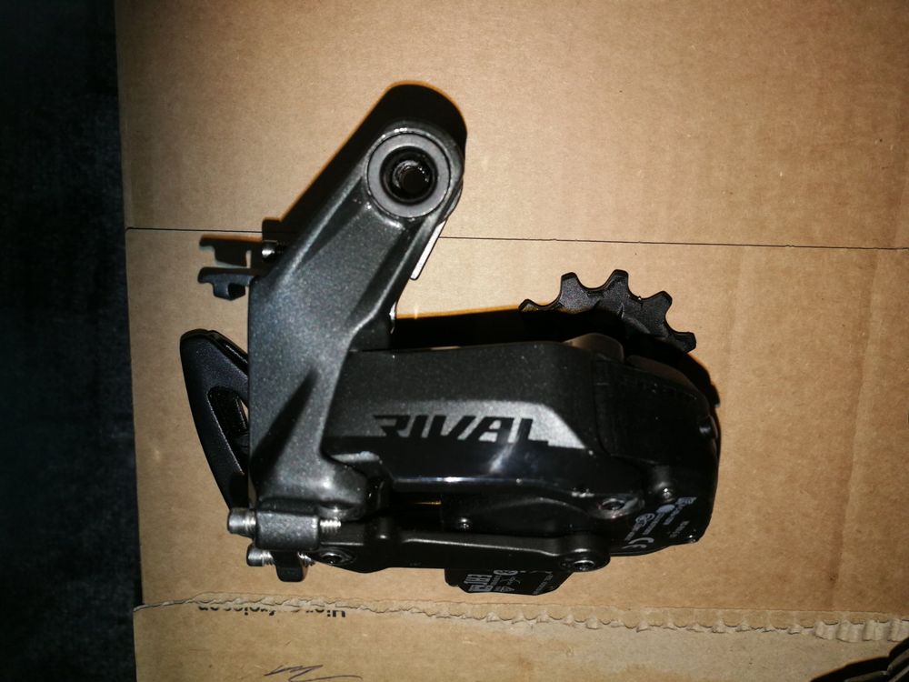Sram rival axs schalterwerk & umwerfer (Gebraucht) in Bosco Luganese ...
