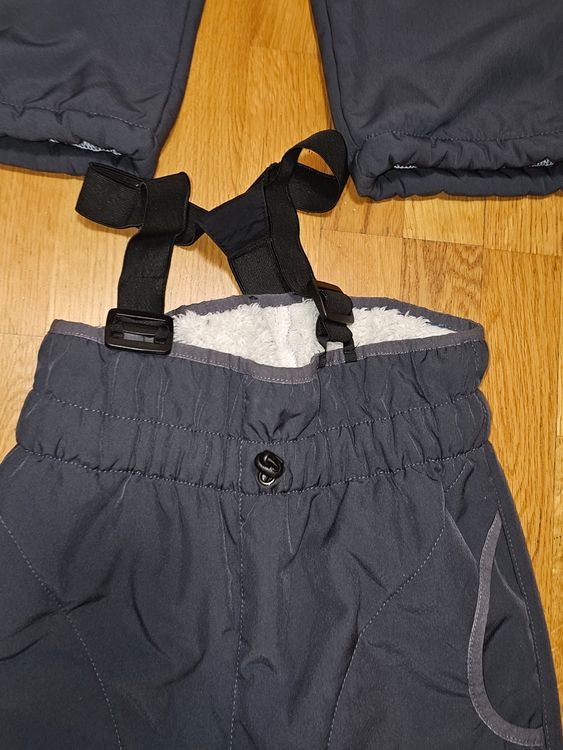 2 Skihosen / Softshellhosen 30 000mmHg Wassersäule gr 152 (Gebraucht ...