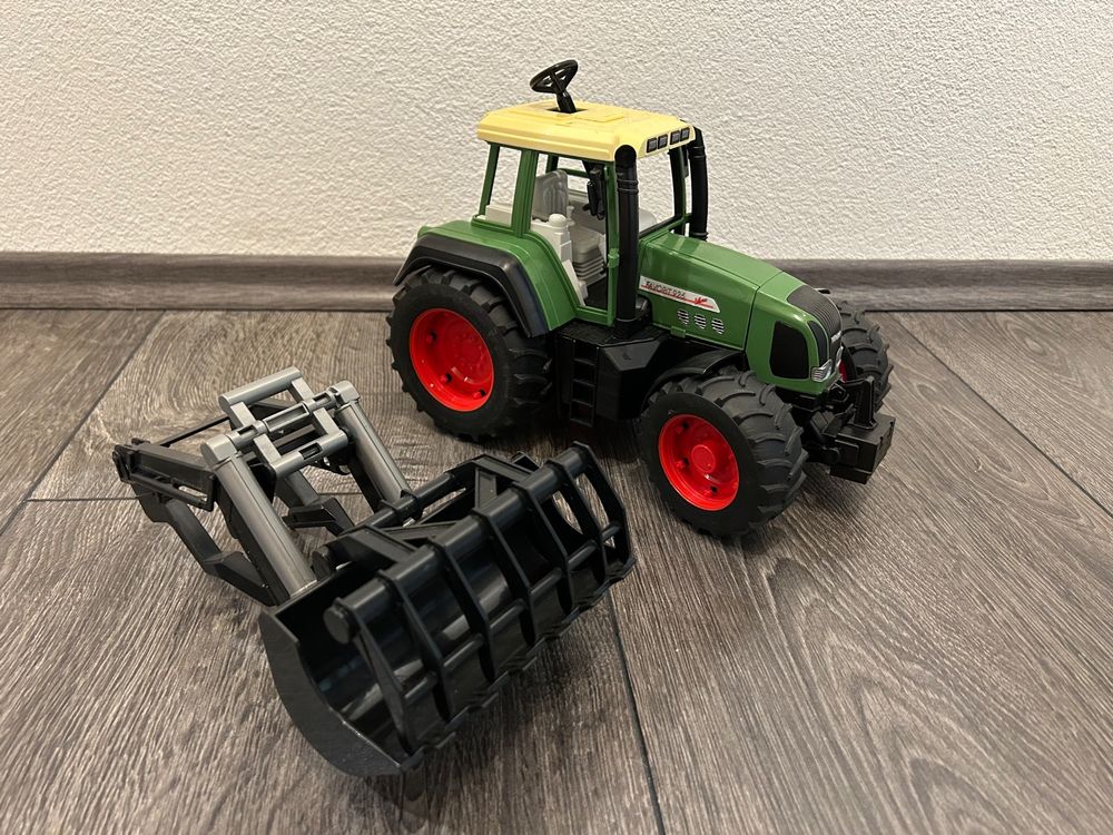 BRUDER Fendt 926 mit Frontlader (Gebraucht) in Altstätten SG für CHF 25 – mit Lieferung auf ...