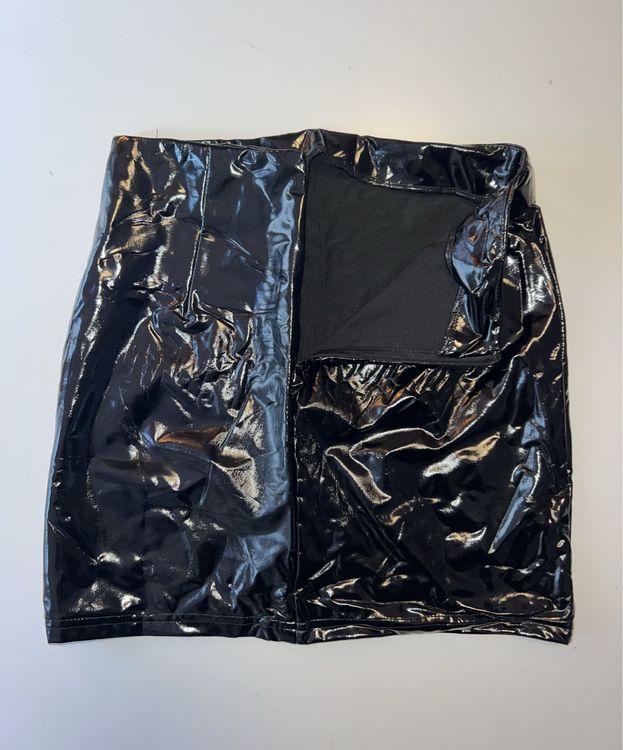 Lack / Latex Mini Rock (Gebraucht) in Zürich für CHF 5 – mit Lieferung ...