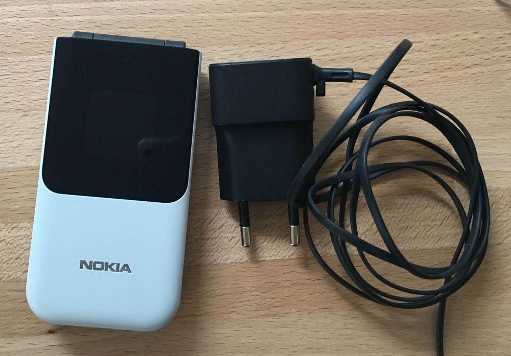 Nokia 2720 Flip Grey, Dual SIM (Gebraucht) in Ennenda für CHF 32 – mit ...
