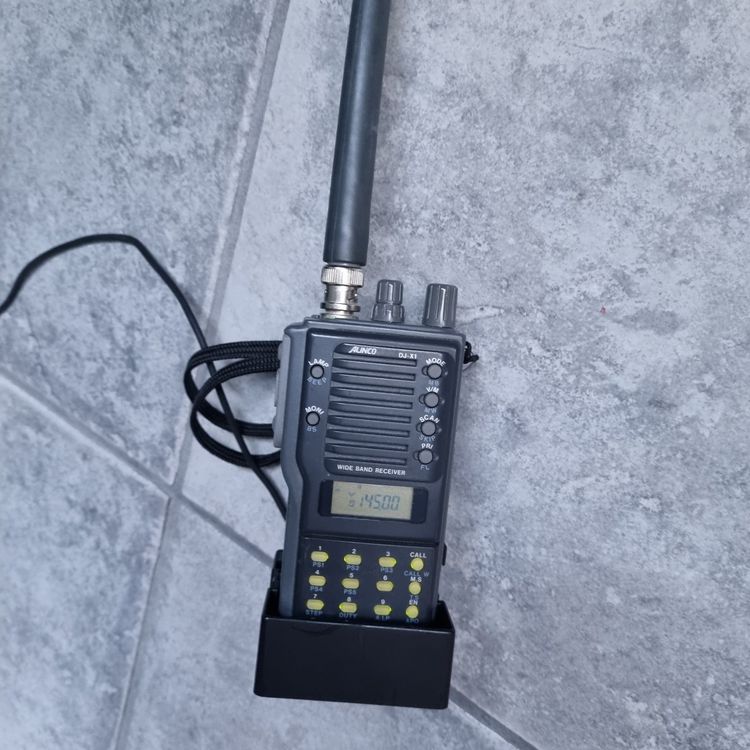 Scanner ALINCO DJ-X1 portatif (Gebraucht) in Uvrier für CHF 60 – mit ...