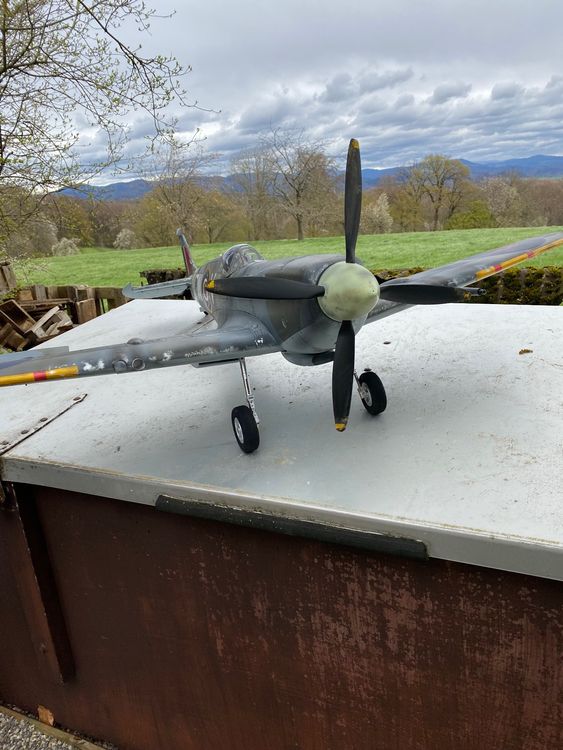 Spitfire von Flightline | Kaufen auf Ricardo