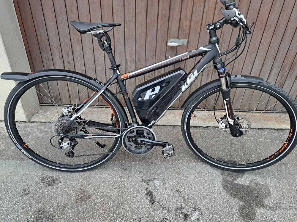 KTM E-Cross Trekking Fahrrad Velo E- Bike (Defekt) in Oberägeri für CHF ...