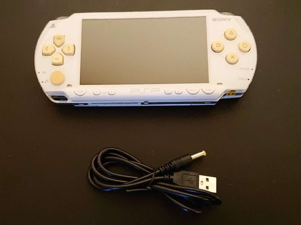 Sony PSP - Konsole 1004 - Weiss White - 64MB - komplett (D'occasion) à ...
