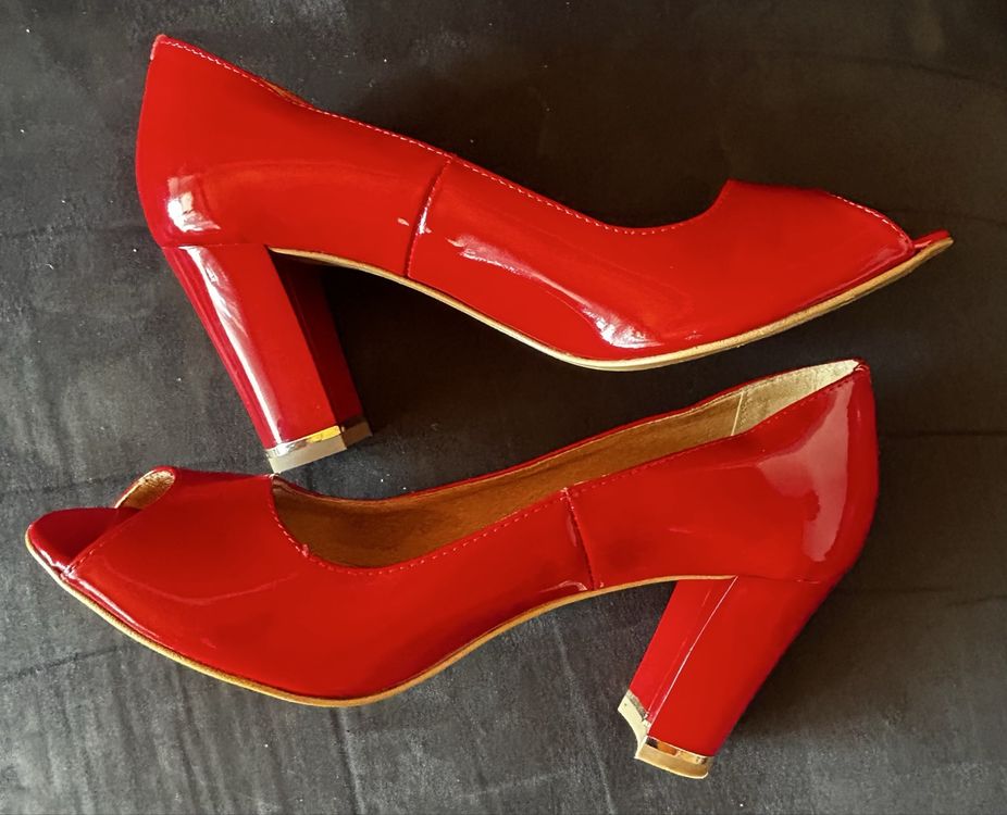 Rote Lack Pumps Gr. 39, Peeptoe, Blockabsatz | Kaufen auf Ricardo