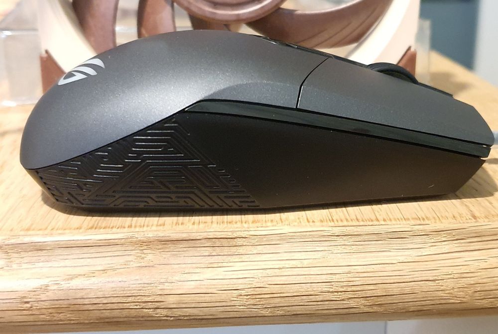 ASUS ROG STRIX Impact mouse | Kaufen auf Ricardo