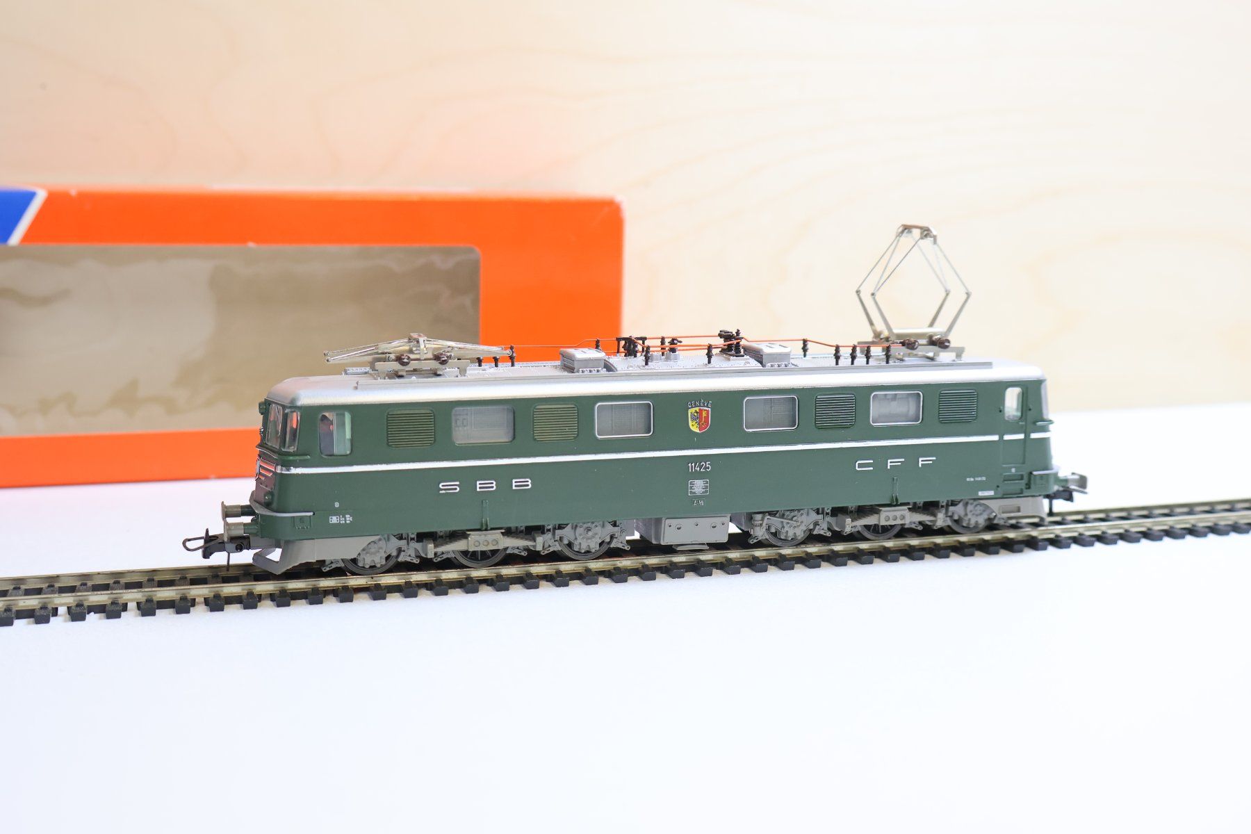 ROCO SBB Ae 6/6 E-Lok "Genf" 43696 - Top Modell H0 (Gebraucht) in ...