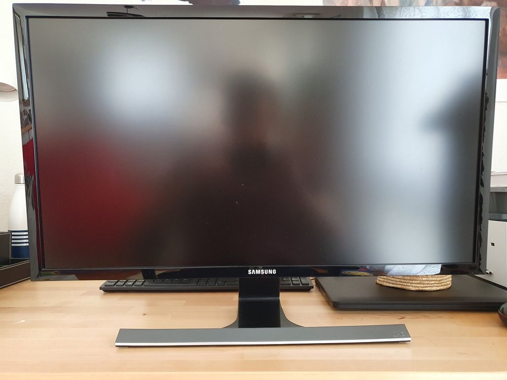 Samsung 28" Monitor 4k UHD U28E570DS | Kaufen auf Ricardo