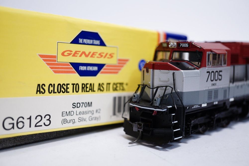 5ß Genesis G6123 SD70 EMD Leasing #7005 (Gebraucht) in Uetendorf für ...