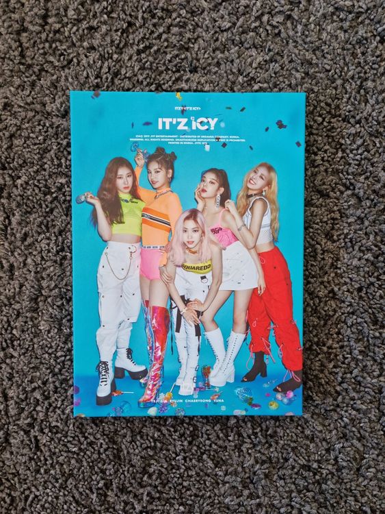 Kpop Album ITZY (Gebraucht) in Wil SG für CHF 10 – nur Abholung auf ...