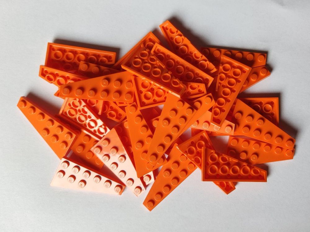 LEGO - 32x Orange Wedge Plate 6x3 - NEW | Kaufen auf Ricardo