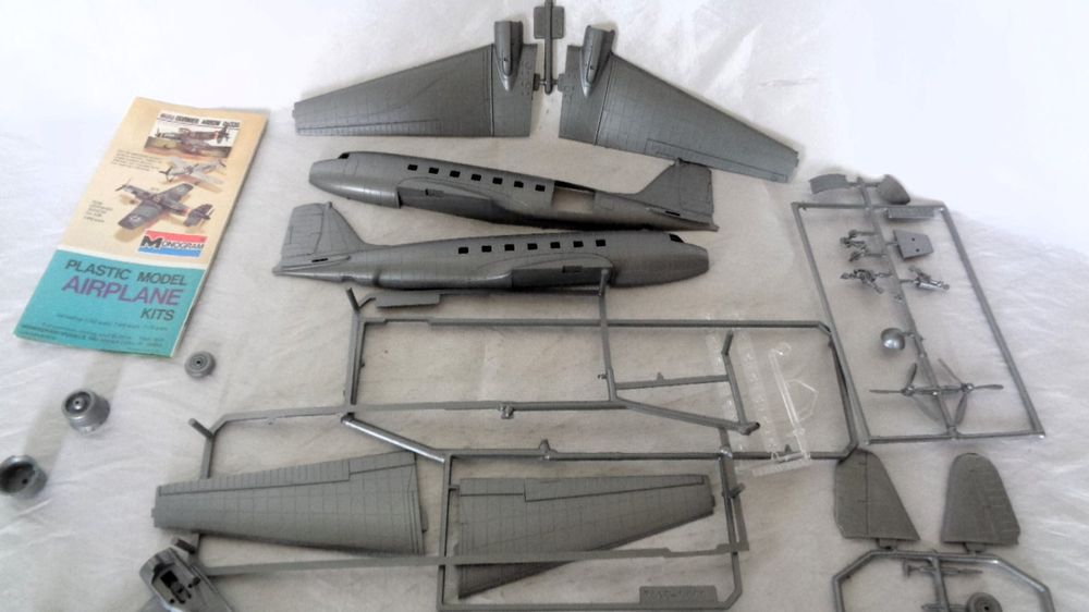 U.S. Navy DC-3 / Monogram USA Modellbausatz Kunststoff 1975 | Kaufen ...