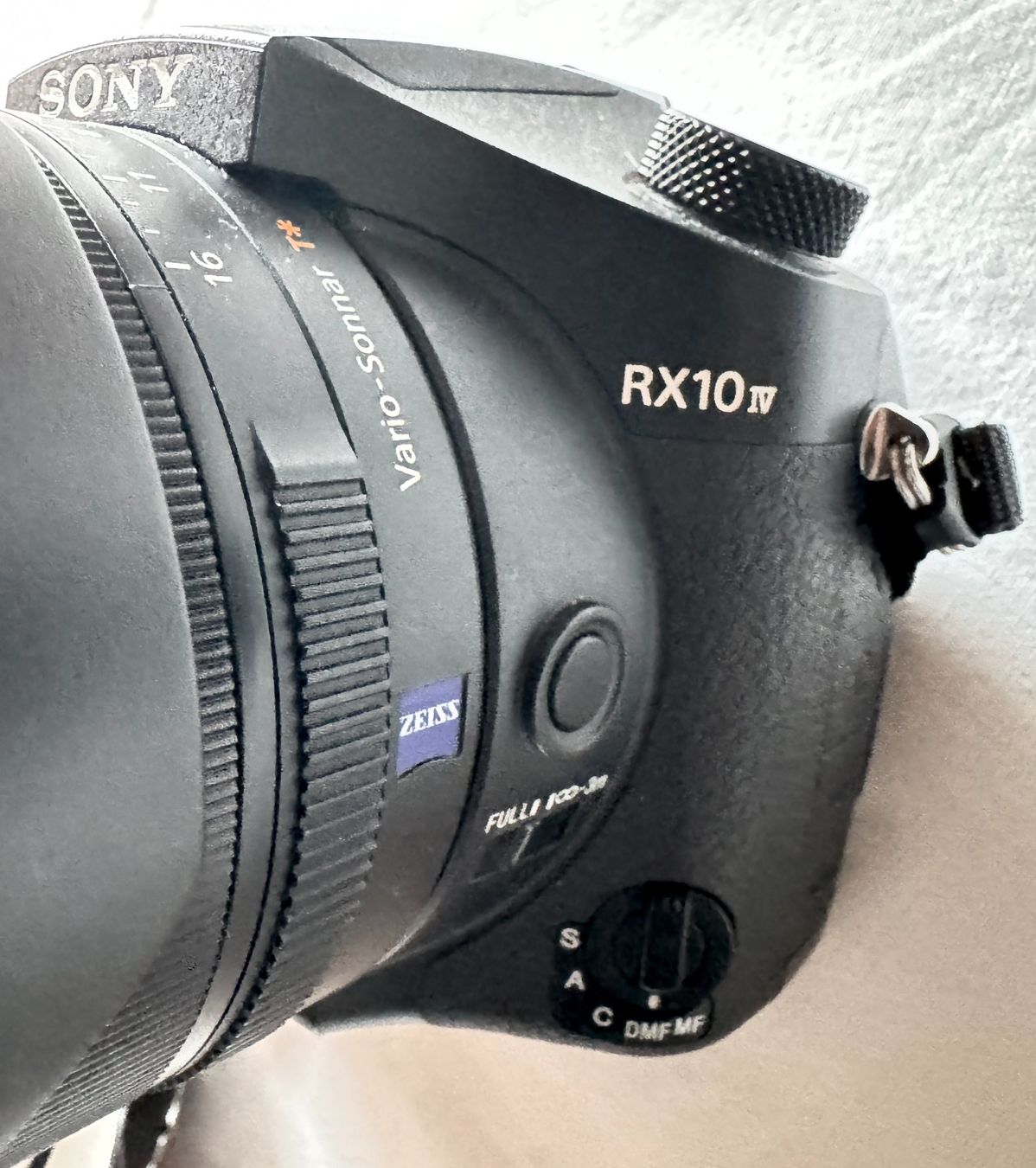 Sony RX10 IV -Bridge Expert, parfait état, super zoom! (D'occasion) à ...