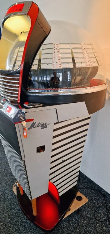 Musikbox Jukebox Chantal Meteor (Gebraucht) in Geroldswil für CHF 27000 ...