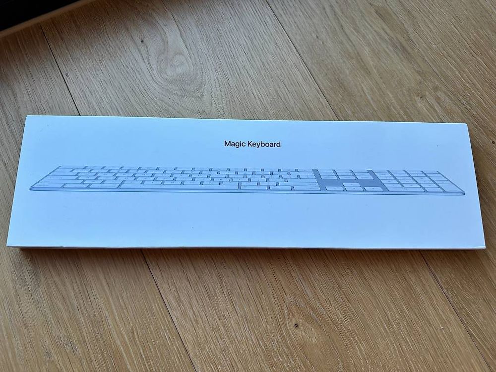 Apple Magic Keyboard with Numeric Keypad (Neu und originalverpackt) in ...