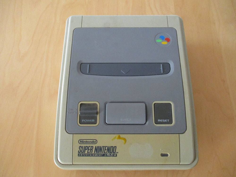 Console Super NINTENDO PAL FRA fonctionne (Gebraucht) in Vinzel für CHF ...