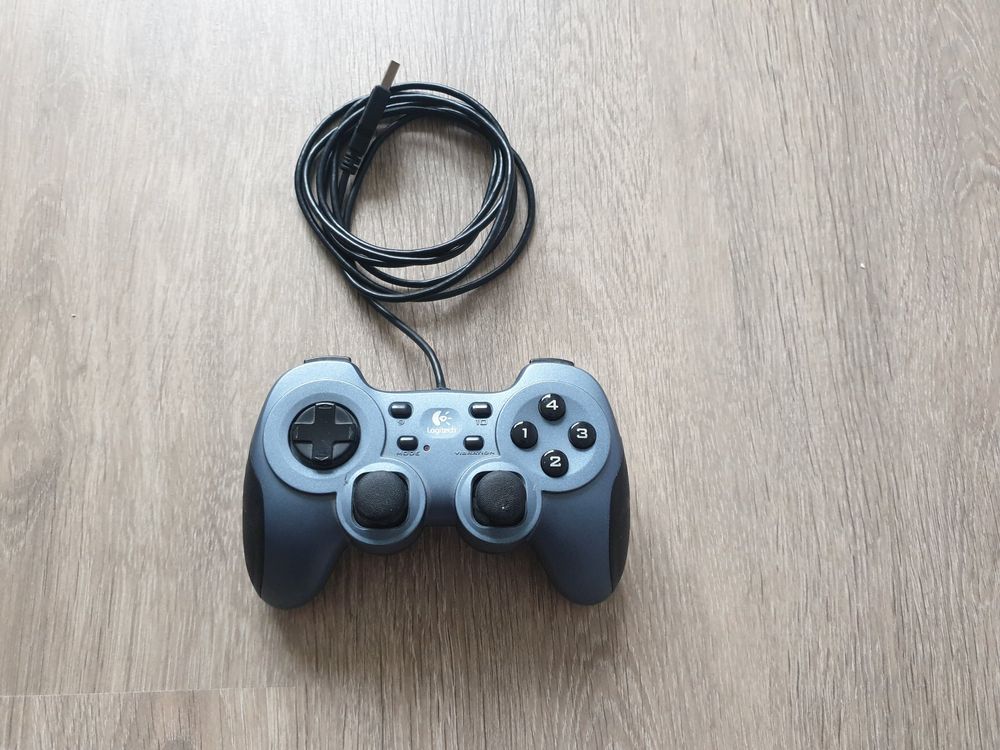 Manette de jeu Logitech RumblePad 2 - USB - PC/Playstation | Kaufen auf ...