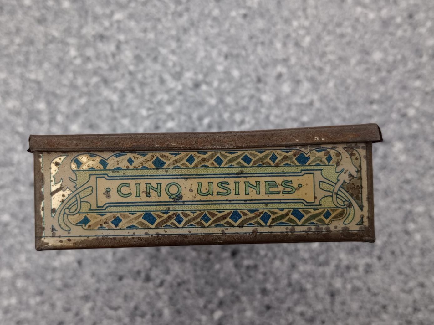 Biscuit Pernot Dose alt (Gebraucht) in Herisau für CHF 31 – nur ...