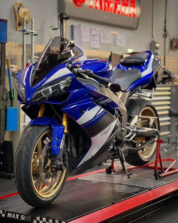Yamaha YZF-R1 RN19 (2008) blau mit Akrapovic - frisch ab MFK | Kaufen ...