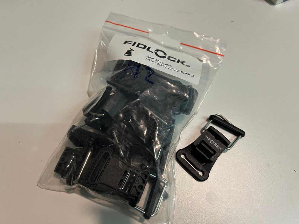 12 x Fidlock Hook 25 Reverse Magnetic Connector Clasp (Gebraucht) in ...