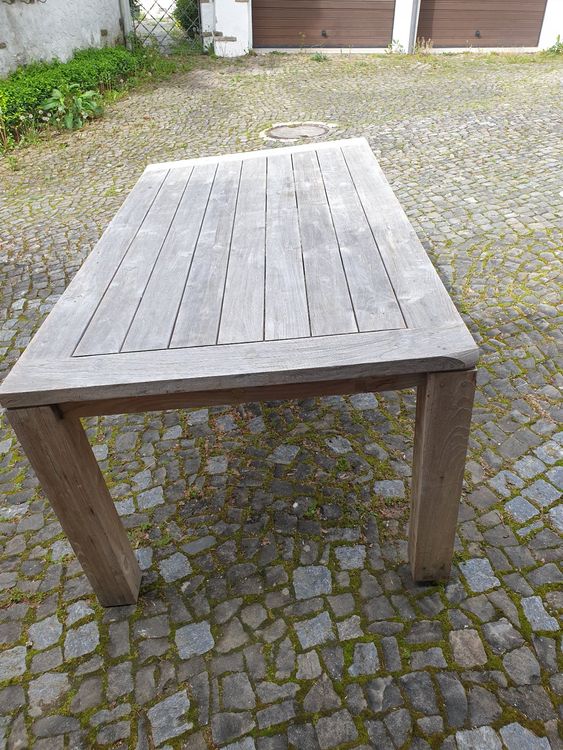 Massiver Holztisch mit 8 Stühlen (Gebraucht) in Grenchen für CHF 205 – nur Abholung auf Ricardo ...