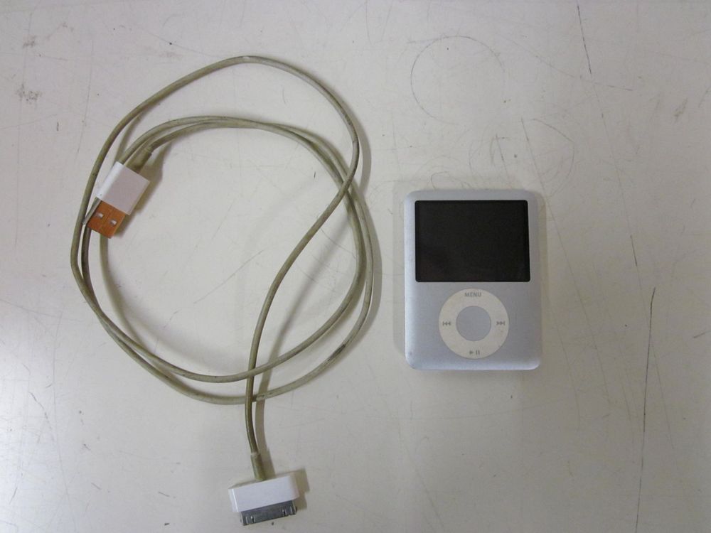 IPOD Nano 4GB Model A1236 avec cable | Kaufen auf Ricardo
