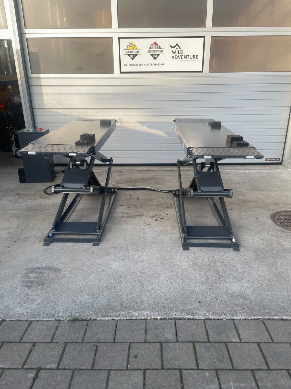Autolift Scherenlift, Doppelscherenlift, Scherenbühne (Neu und ...