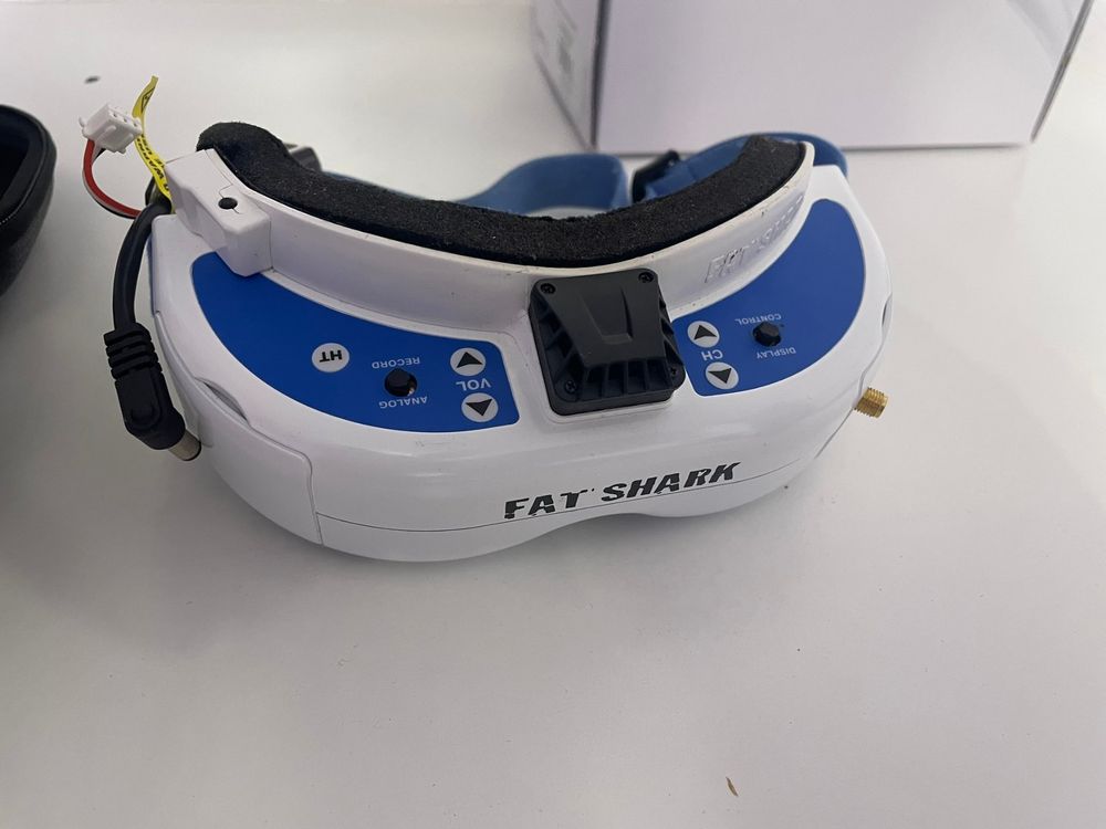 Fat Shark Dominator v3 - FPV Brille | Kaufen auf Ricardo