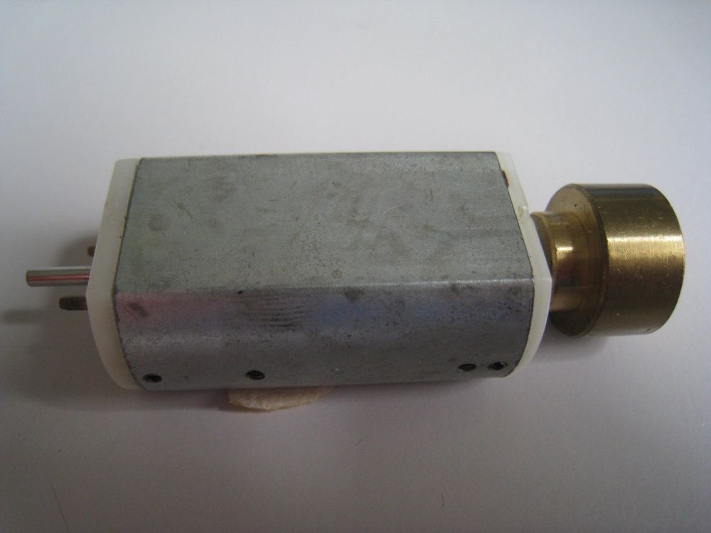 Roco HO Motor, ältere Ausführung mit Schwungmasse (Gebraucht) in Buchs ...