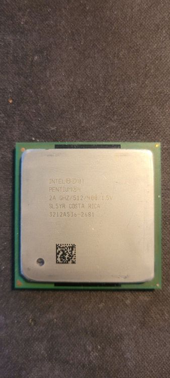 Intel Pentium 4 - 2 GHz (SL5YR) SOCKET 478 (Gebraucht) in St-Prex für CHF 20 – mit Lieferung auf ...