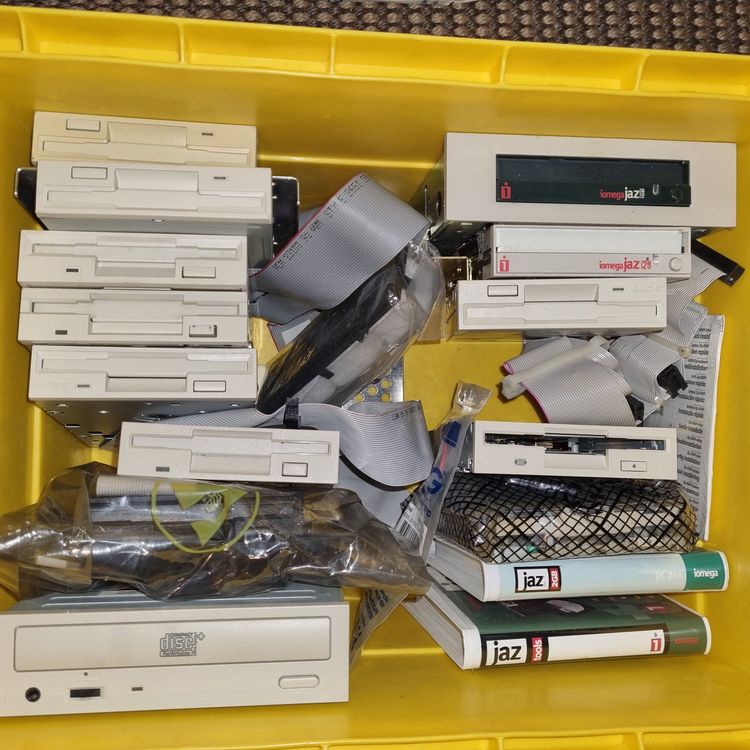 1 los PC material | Kaufen auf Ricardo