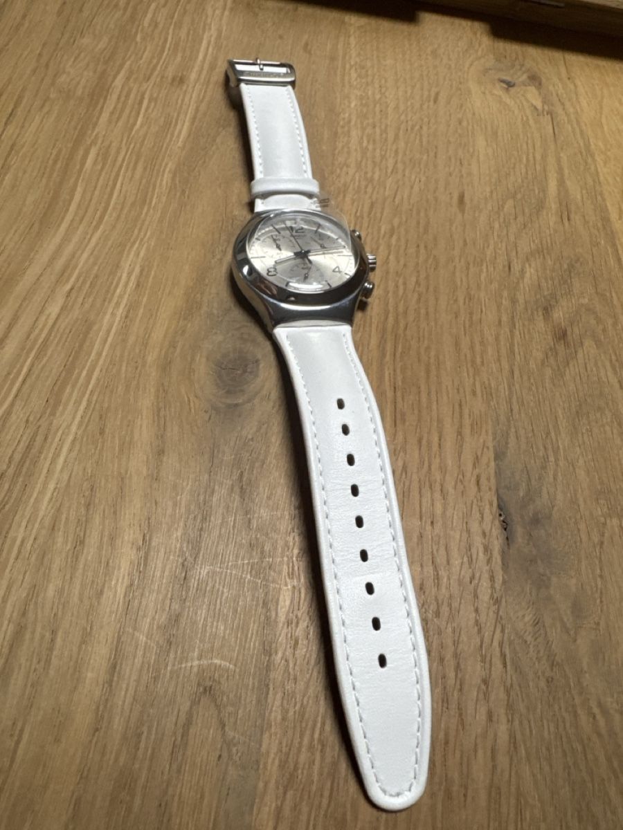 Swatch Irony Uhr, Chronograph, Weisses Lederarmband Top (Gebraucht) in ...