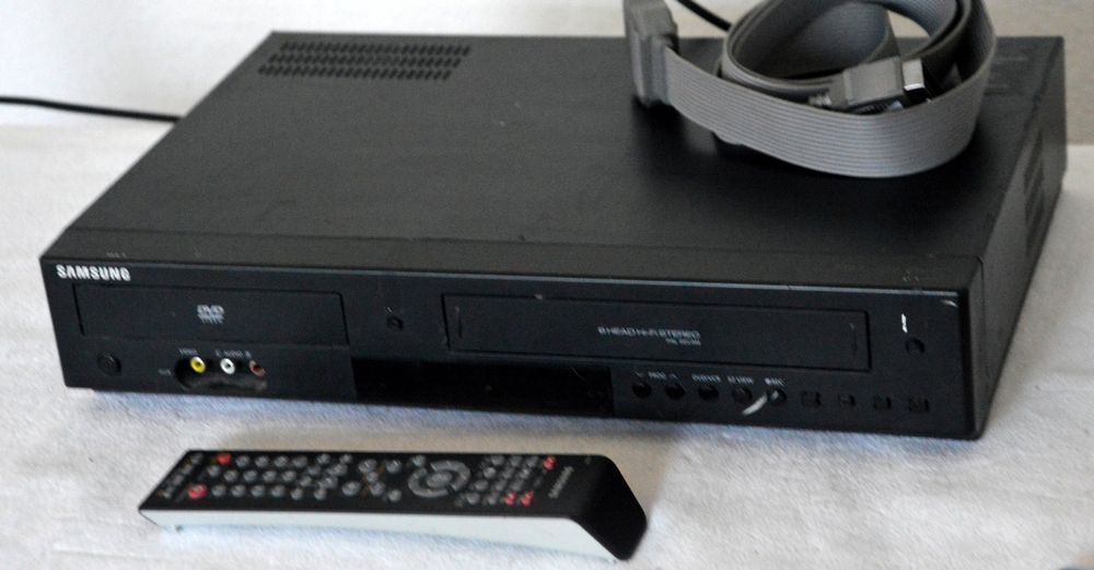 Combo DVD / VHS Samsung DVD-V6800 (Gebraucht) in Collonges für CHF 90 ...