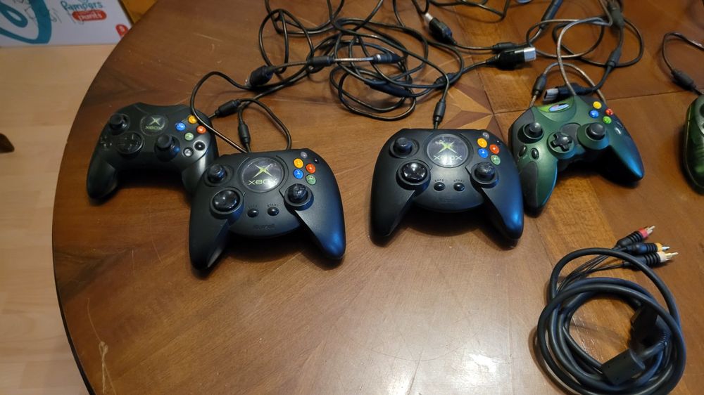 Xbox Classic Controller schwarz/ 22 pro Stück | Kaufen auf Ricardo