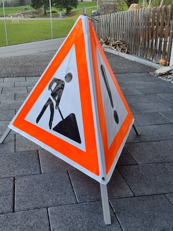 Triopan NESTLE Warnpyramide 70cm Mittelfuss Profiausführung | Kaufen ...