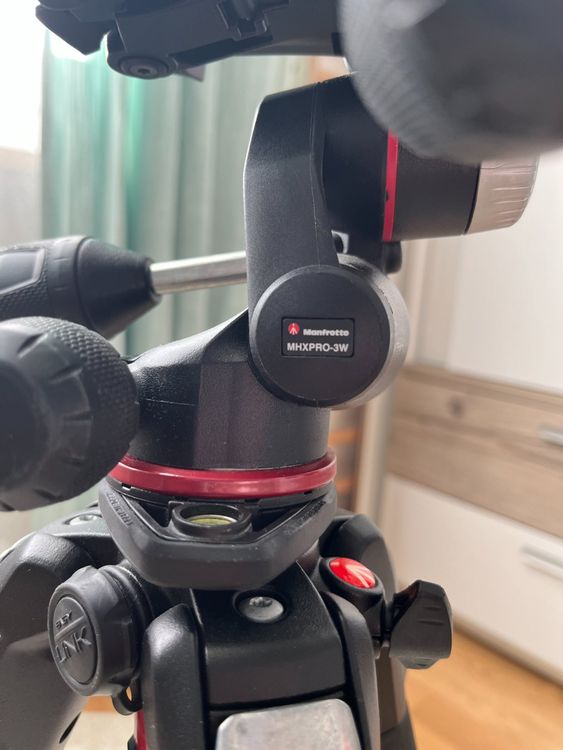 Manfrotto 055 Profi Stativ - mit Kopf und Tasche (Gebraucht) in ...