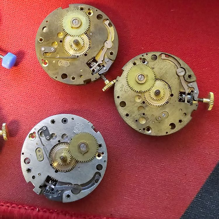 Lot de 5 mouvements BFG 866 (Defekt) in für CHF 15 – mit Lieferung auf ...