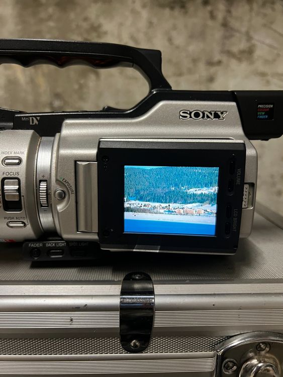 SONY DCR-VX200 Videokamera (Gebraucht) in für CHF 300 – mit Lieferung ...