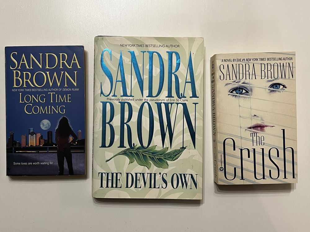 5 Sandra Brown Bücher (The Crush, The Switch,…) (Gebraucht) in Bern für CHF 5 – mit Lieferung ...