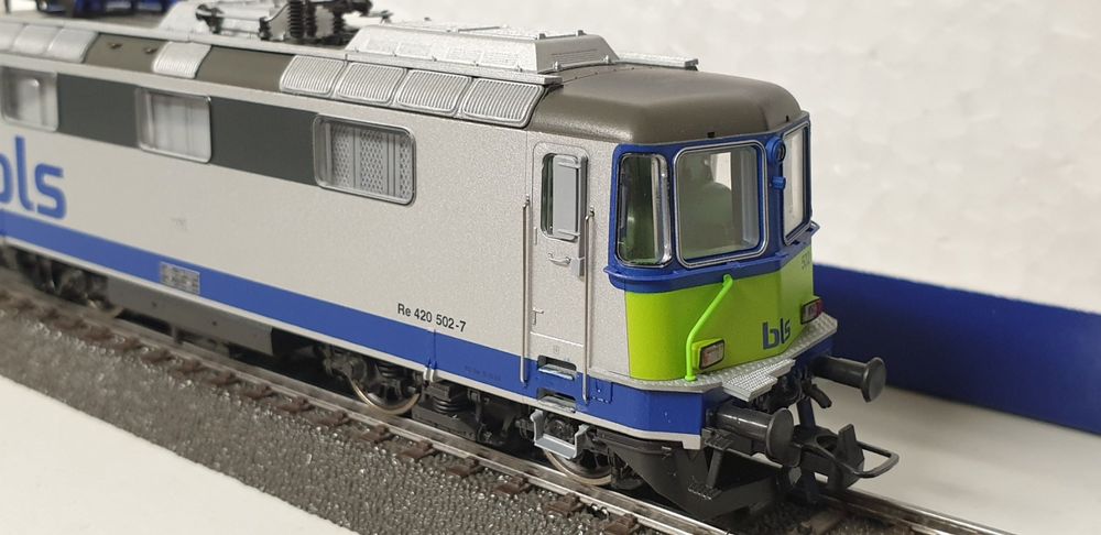 Roco BLS Re 420 Nina H0 AC Digital 69844 (Gebraucht) in Neuenhof für ...