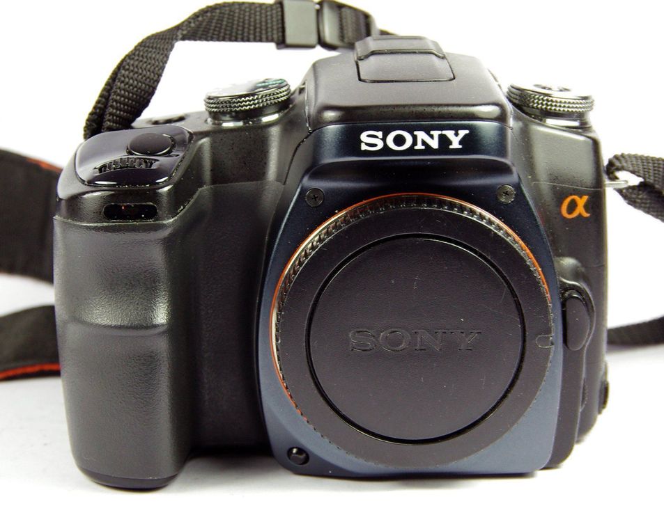 Sony DSLR-A100 SLR-Digitalkamera, 10.2MP (Gebraucht) in Wäldi für CHF ...