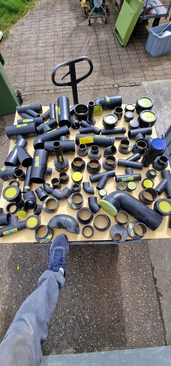 Geberit Material (Neu (gemäss Beschreibung)) in Weiningen ZH für CHF 80 ...