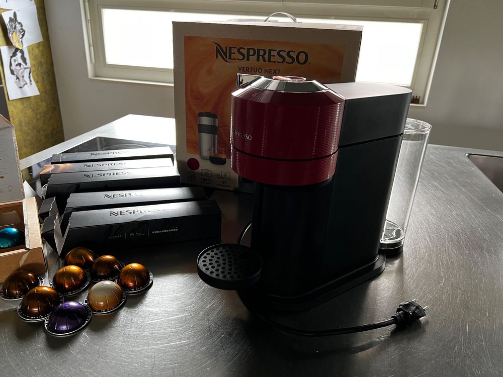 Kaffeemaschine Nespresso Vertuo Next rot (Gebraucht) in für CHF 29 ...