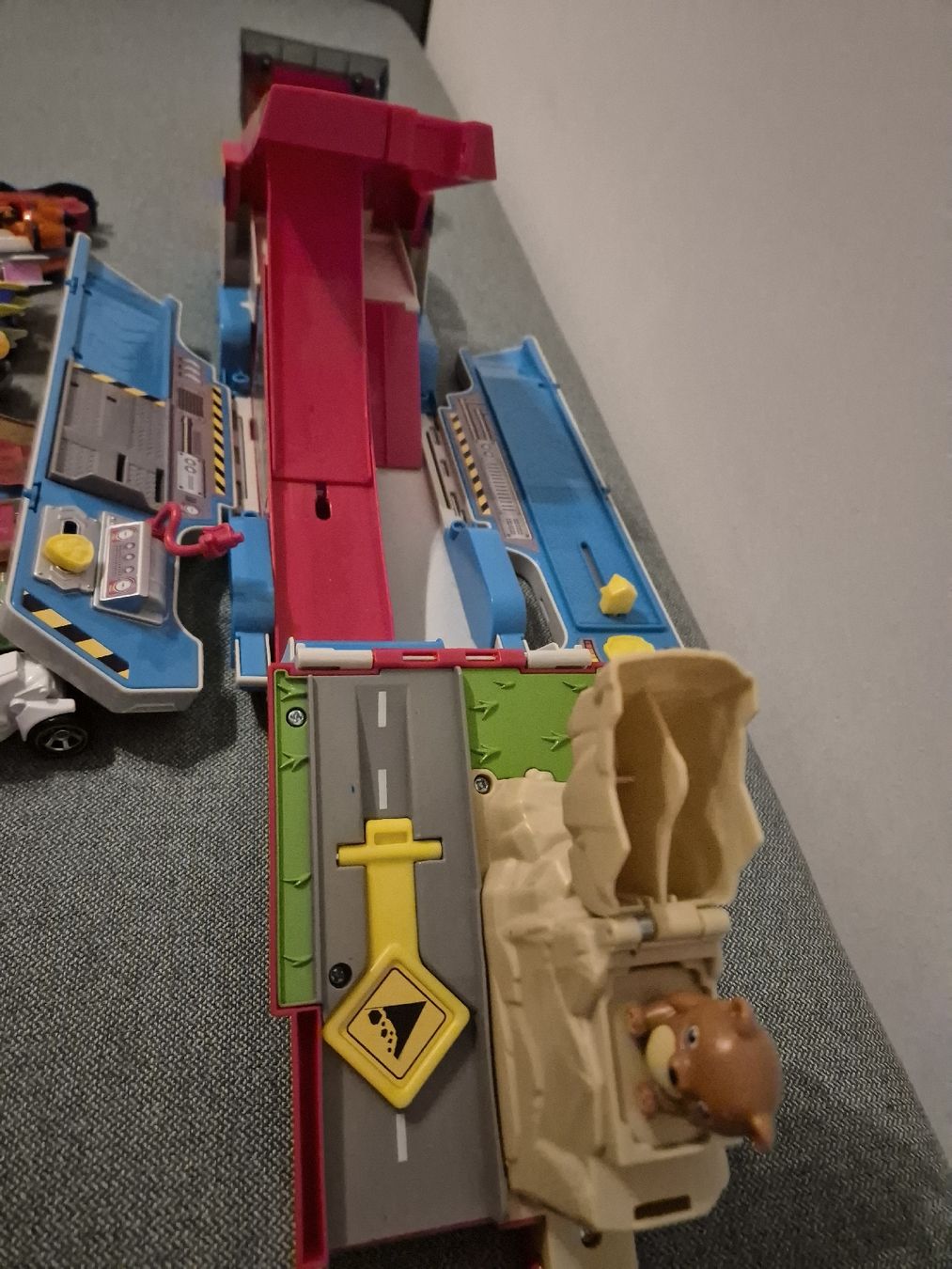 Paw Patroller Truck + 9 vehicles (Gebraucht) in Basel für CHF 33 – mit ...