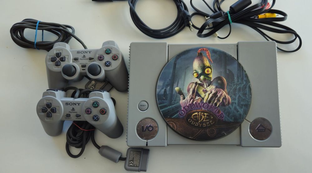 Konsole PlayStation 1 Region Free (PS1, PSX) (Gebraucht) in Monthey für ...